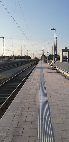 Bahnsteiganlagen | DB Bahnbau Gruppe